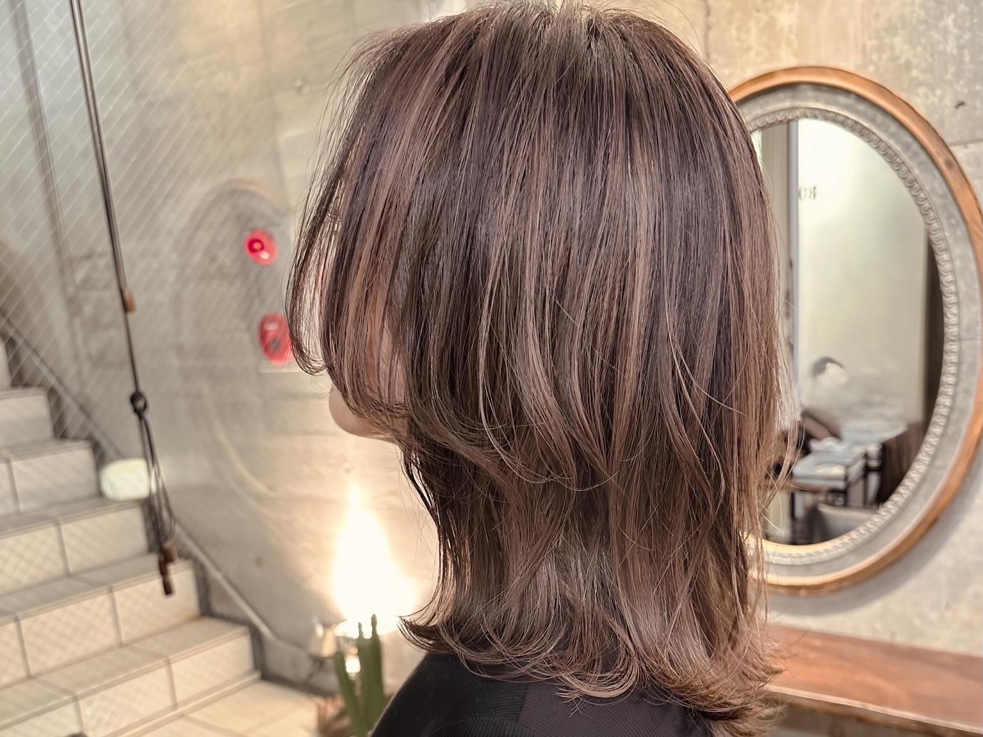 脱・白髪染め。白髪ぼかしハイライトで大人の魅力全開プラン（anatae限定特典付） | anatae